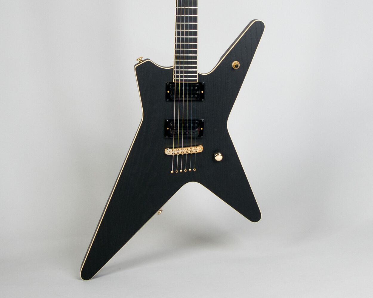 MGH – SLY 17 Black & Gold – MGH Guitars